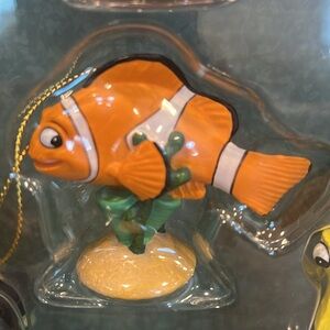 Disney | Holiday | Vintage 20 Disney Pixar Finding Nemo Storybook ...